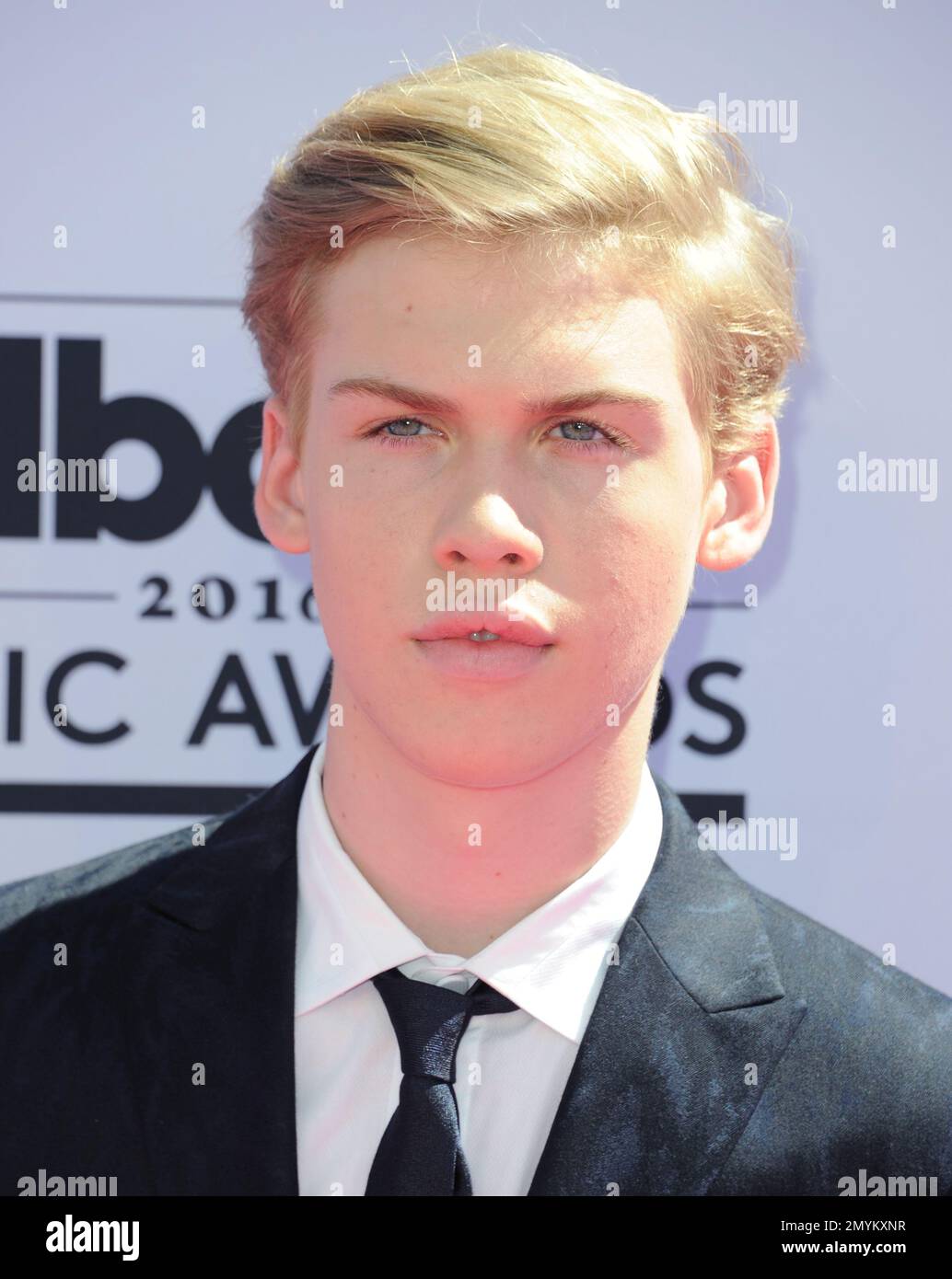 Aidan Alexander arrives at the Billboard Music Awards at the T-Mobile ...