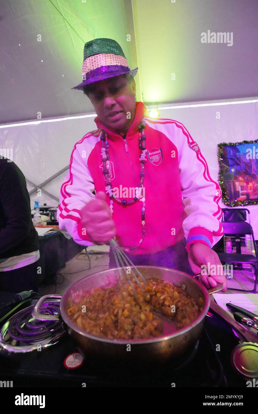 St. Louis, United States. 04th Feb, 2023. Cook Jimmy Moore prepares a ...