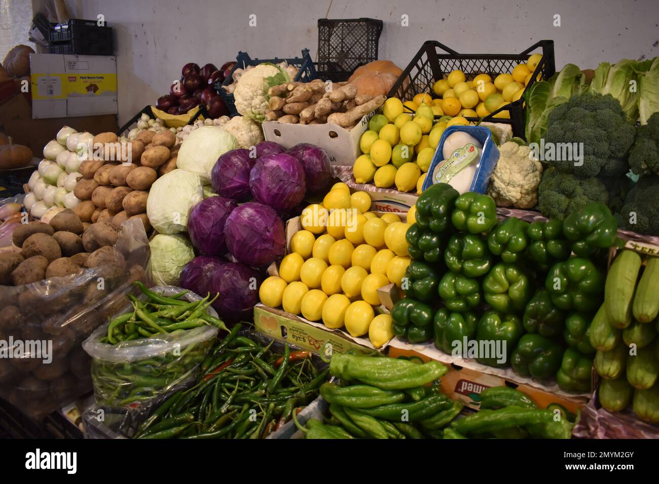 Duhok souq hi-res stock photography and images - Alamy