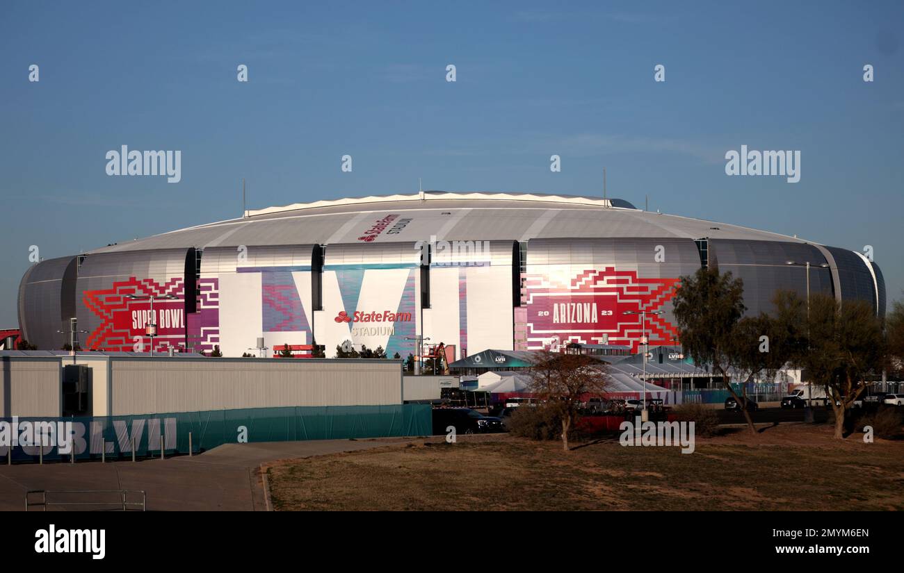 State farm stadium exterior hi-res stock photography and images - Alamy