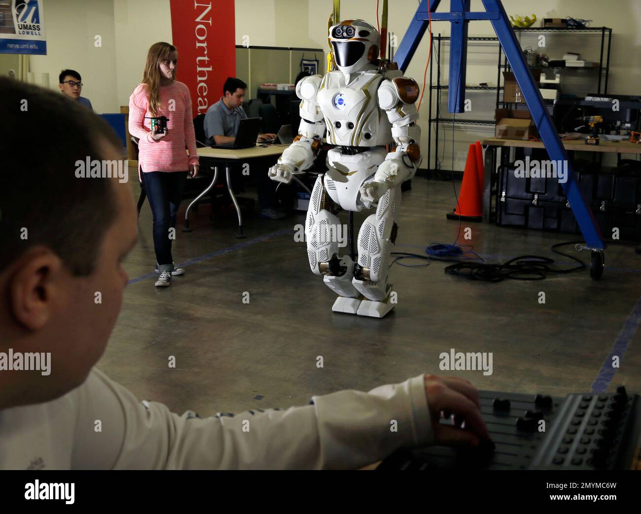 In this May 2, 2016 photo, student researchers Jordan Allspaw ...