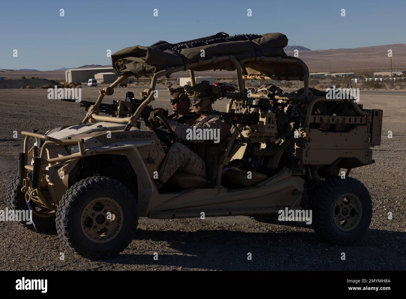 U.S. Marines with 1st Reconnaissance Battalion, 1st Marine Division ...