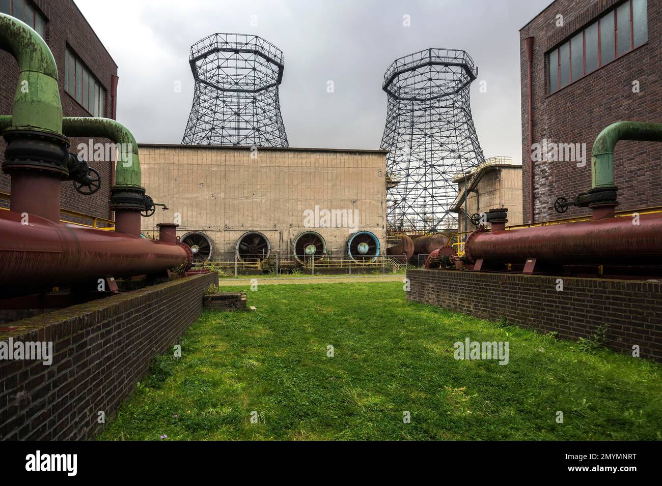 Cooling towers, gasometer skeleton on the site of the Zeche Zollverein ...