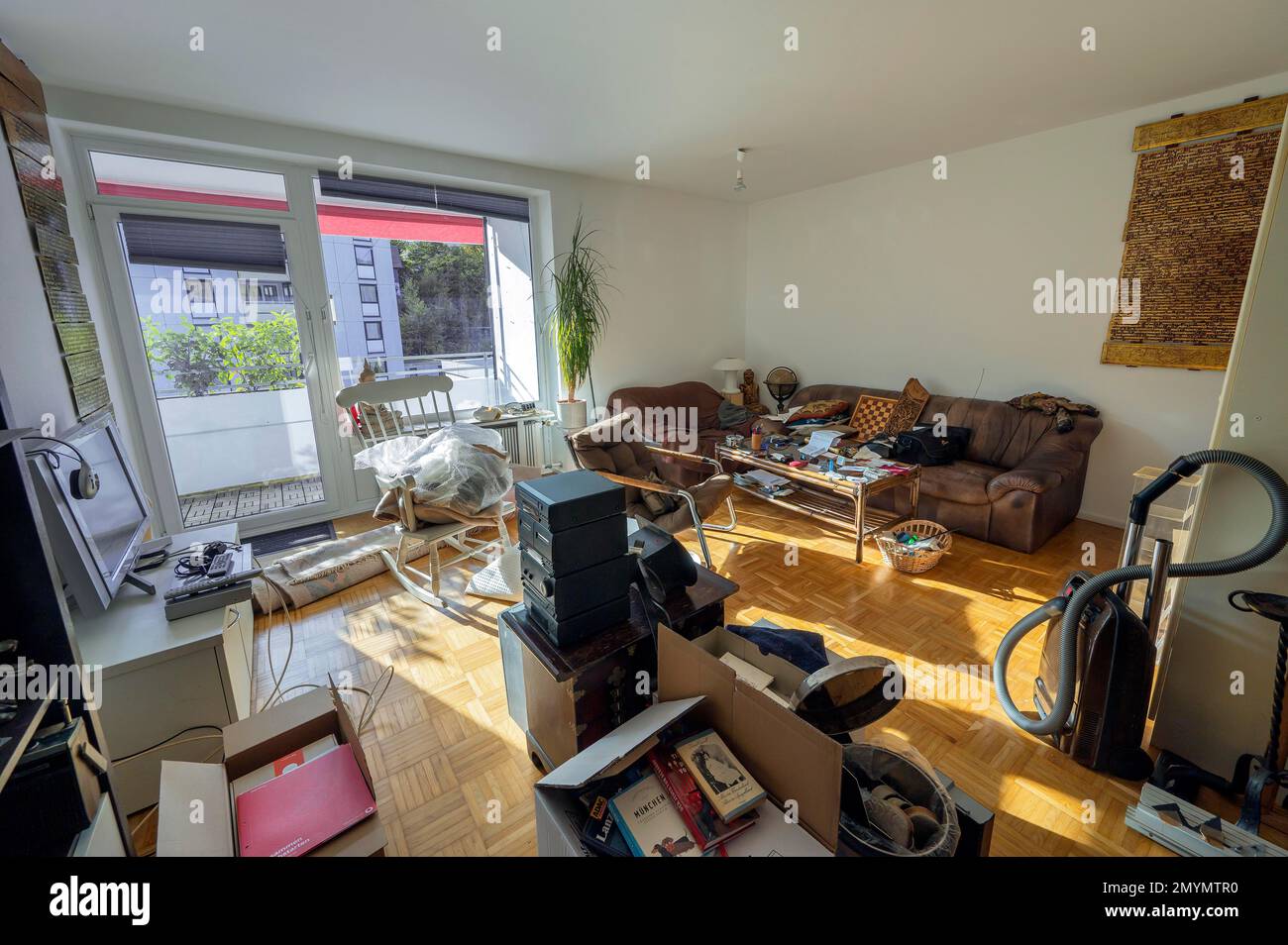 Flat move, chaos with boxes and furniture, new flat, Kempten, Bavaria ...