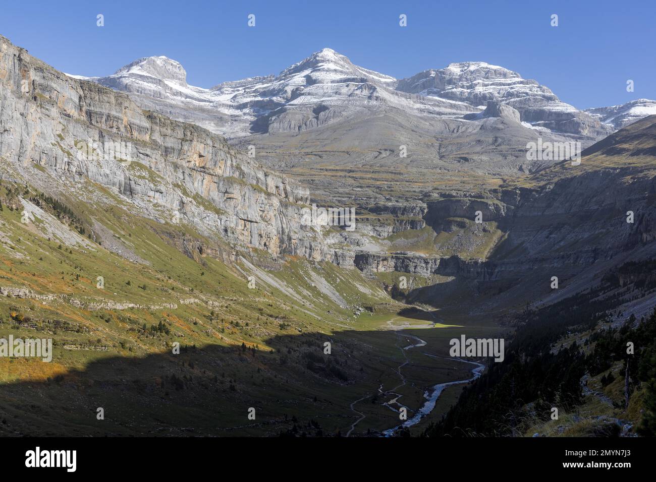 Ordesa y Monte Perdido National Park, Cirque de Soaso with Monte ...