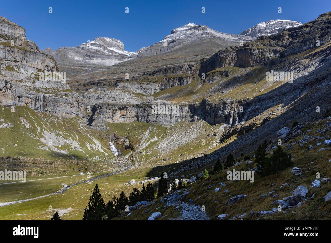 Ordesa y Monte Perdido National Park, Cirque de Soaso with Monte ...