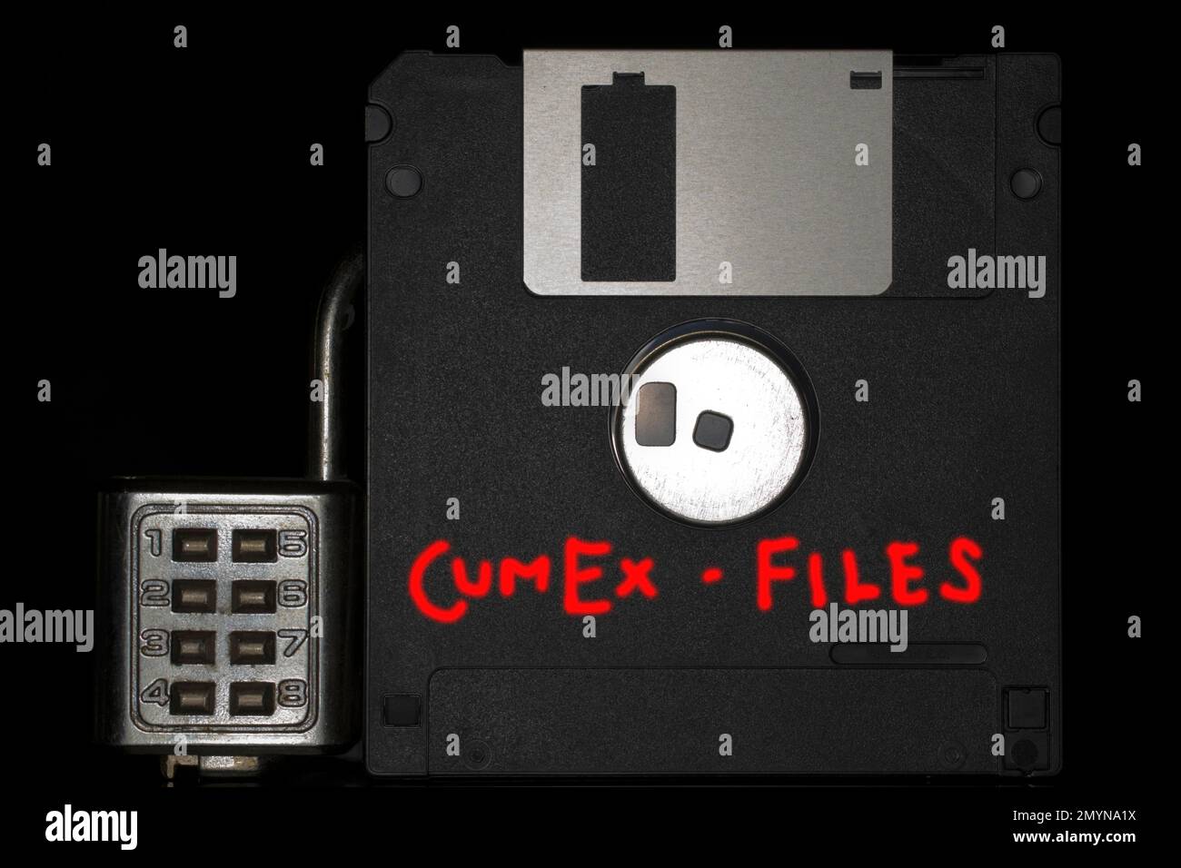 Floppy disc with combination lock and the red inscription CumEx Files ...