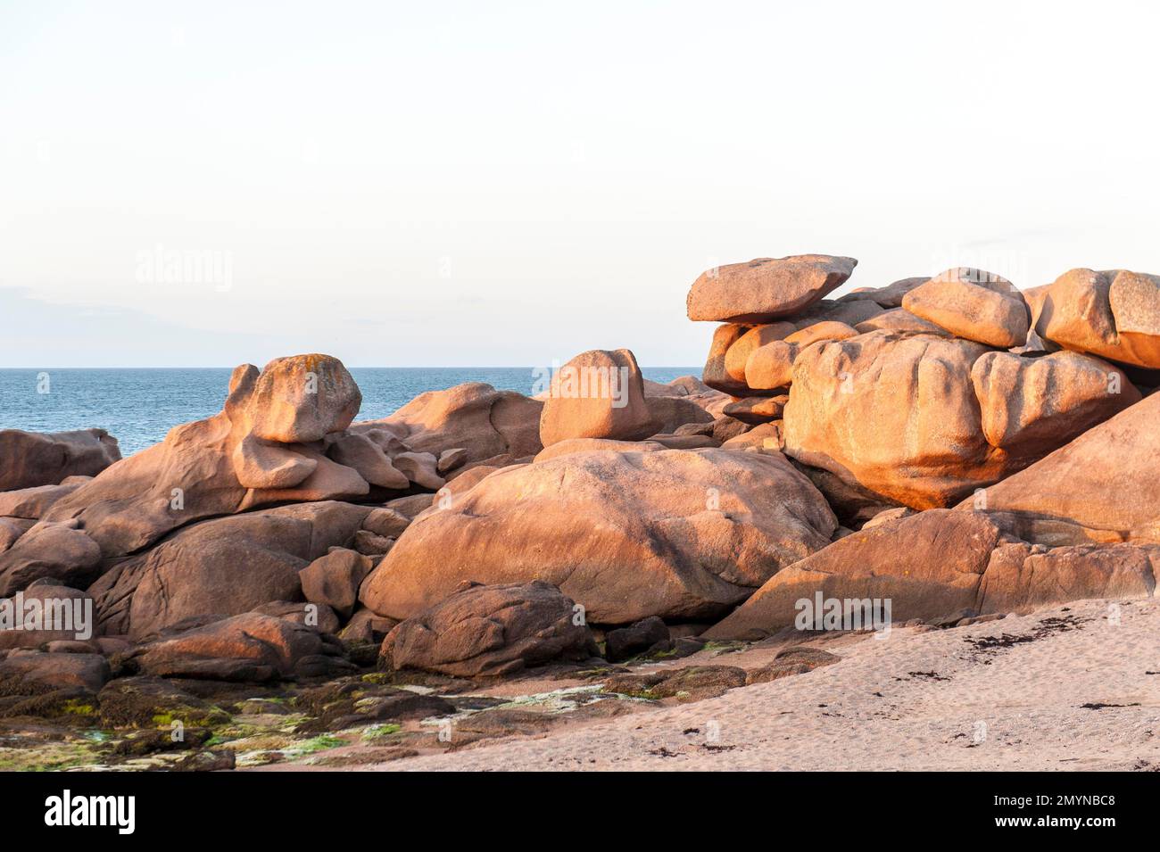 Pink granite rocks, Île Renote, Trégastel, pink granite coast, Côte de ...
