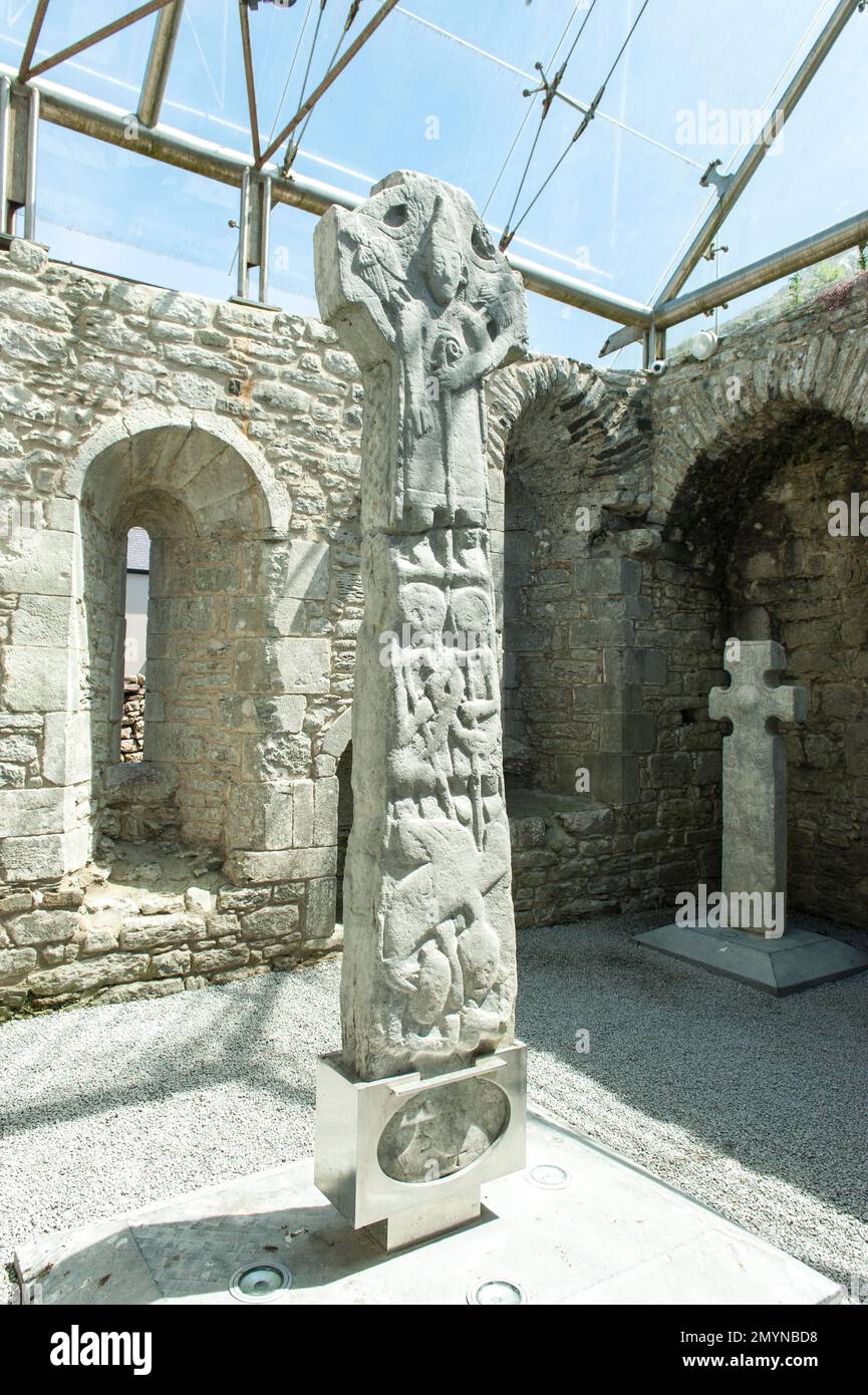 Iroquoian Church, decorated Irish High Cross from the Middle Ages ...