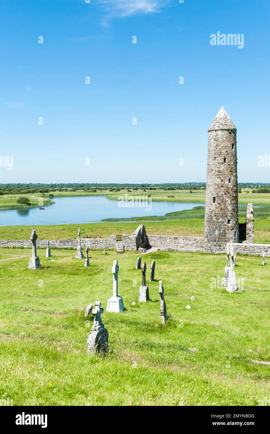 Iroquoian church, ruined monastery, Celtic crosses, cemetery, Temple ...