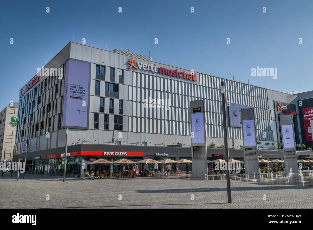 Mercedesplatz hi-res stock photography and images - Alamy