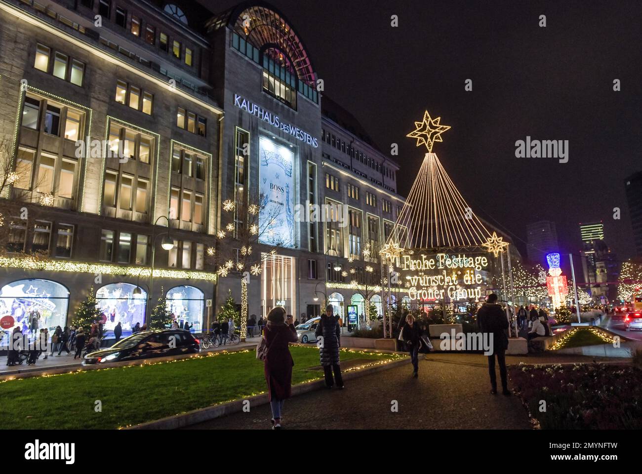 Kadewe from outside in the glow of lights. Christmas shopping on ...