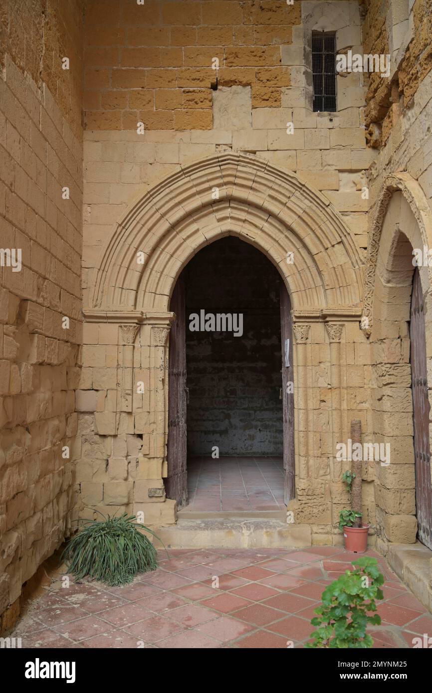 Entrance to the chapter house, Cistercian monastery Monache cistercensi ...