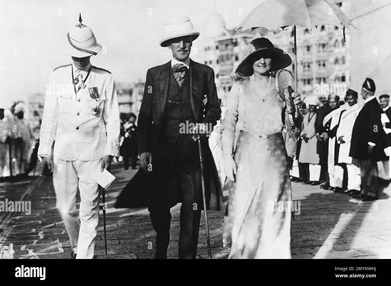 The Earl of Willingdon, Freeman Freeman-Thomas, center, and his wife ...