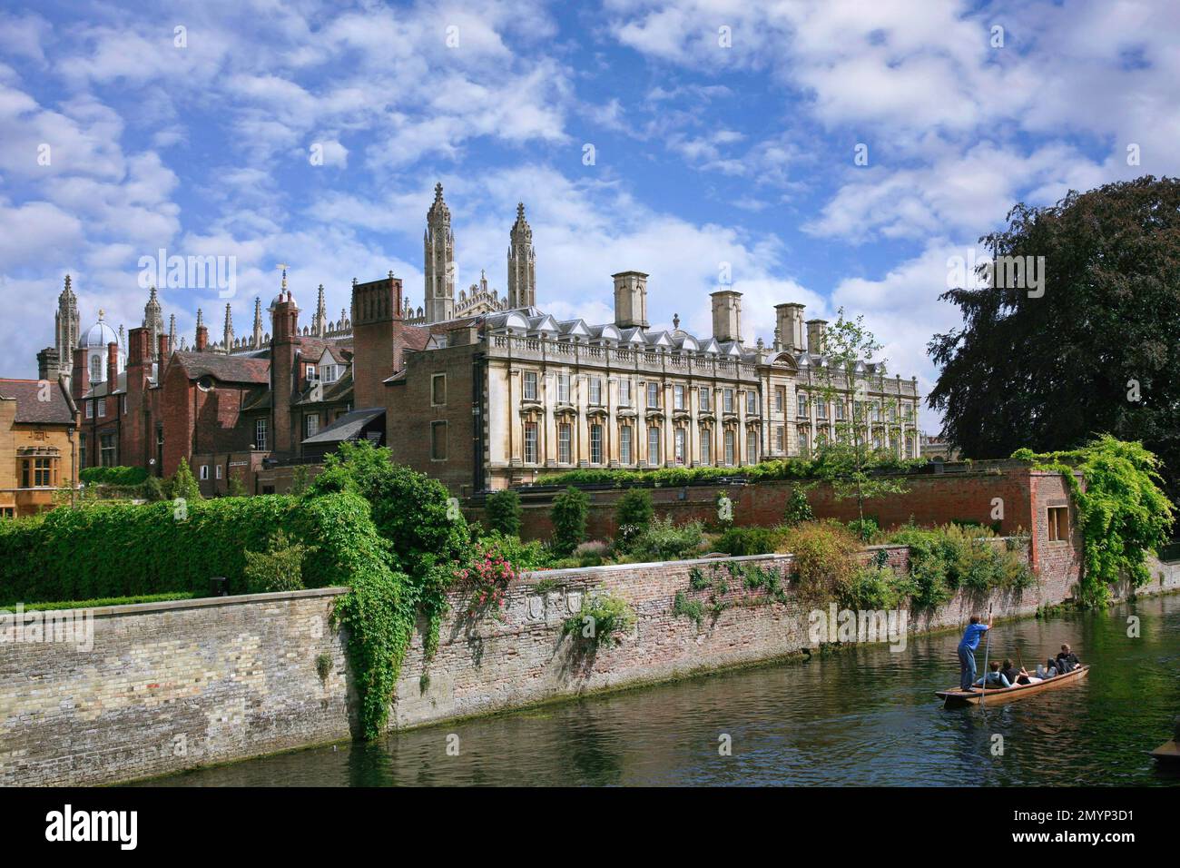 Cambridge, England - View of Cambridge University from across the River ...