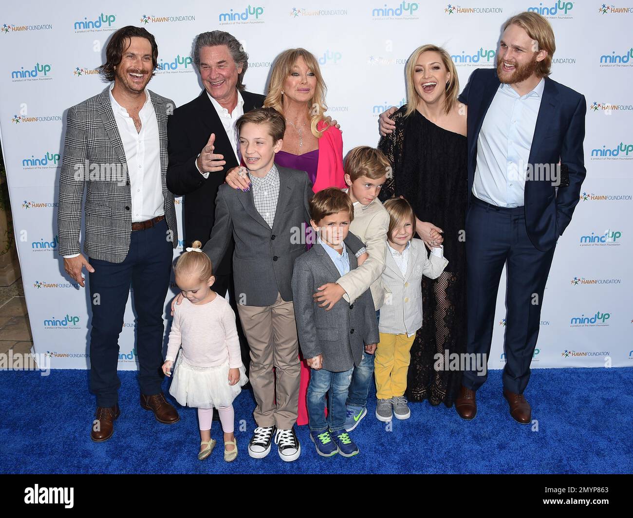 Oliver Hudson, from back row left, Kurt Russell, Goldie Hawn, Kate ...