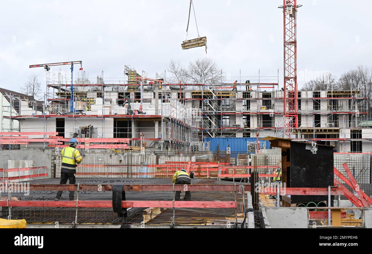 Bottleneck economy hi-res stock photography and images - Alamy