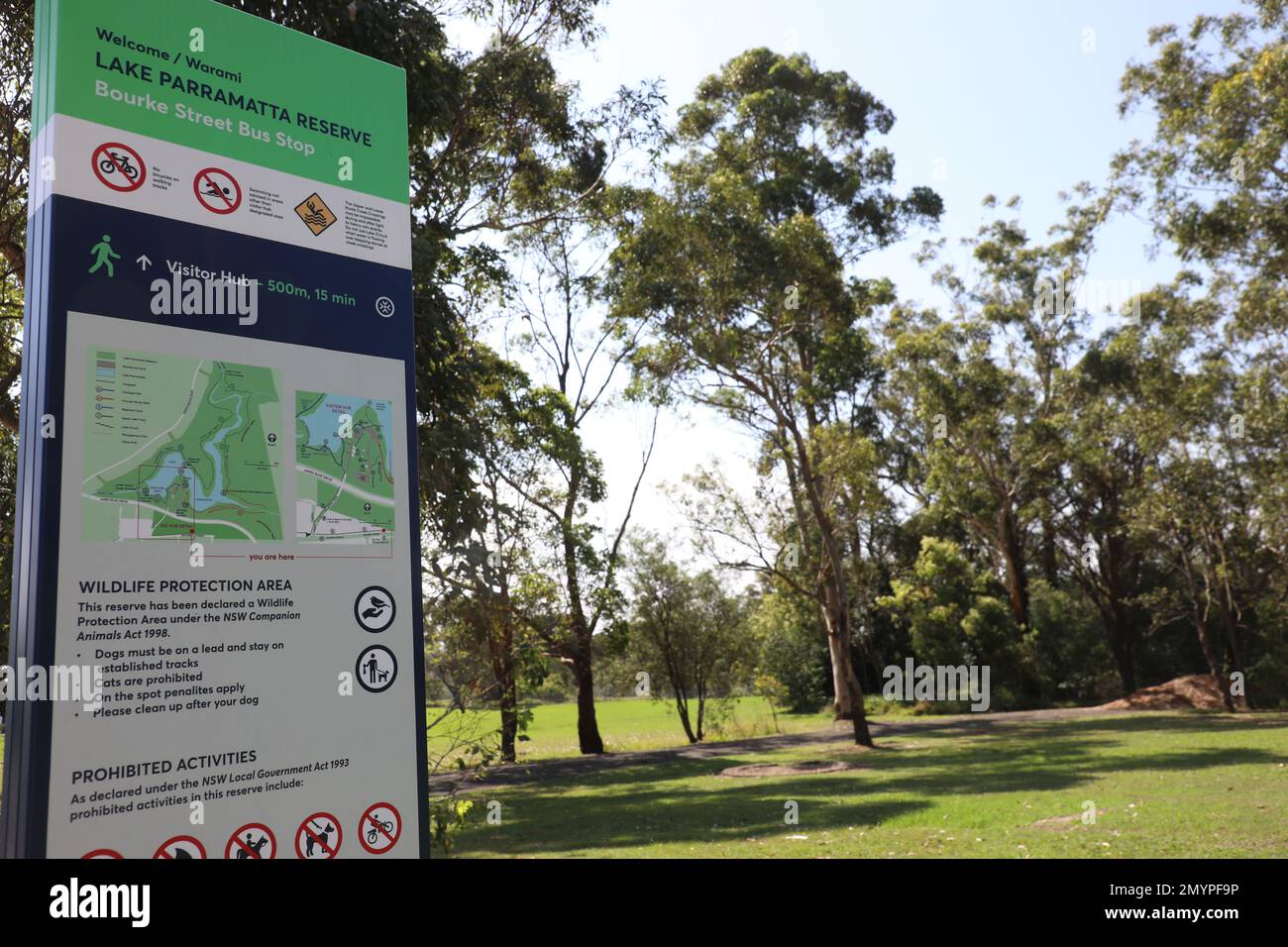 Bus stop sign australia hi-res stock photography and images - Alamy