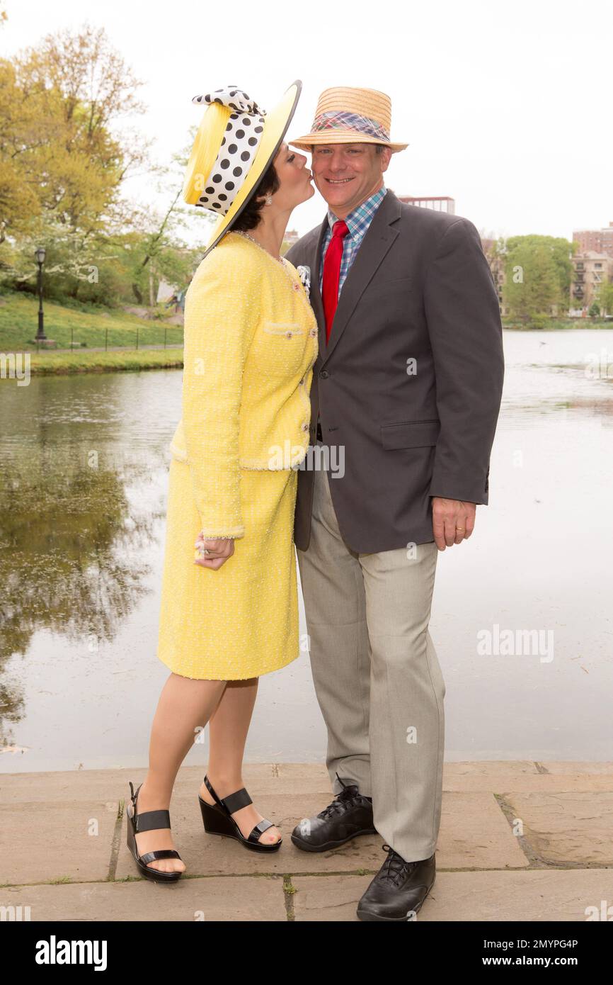 Carol and Cliff Washer arrive at 34th Annual Frederick Law Olmsted ...