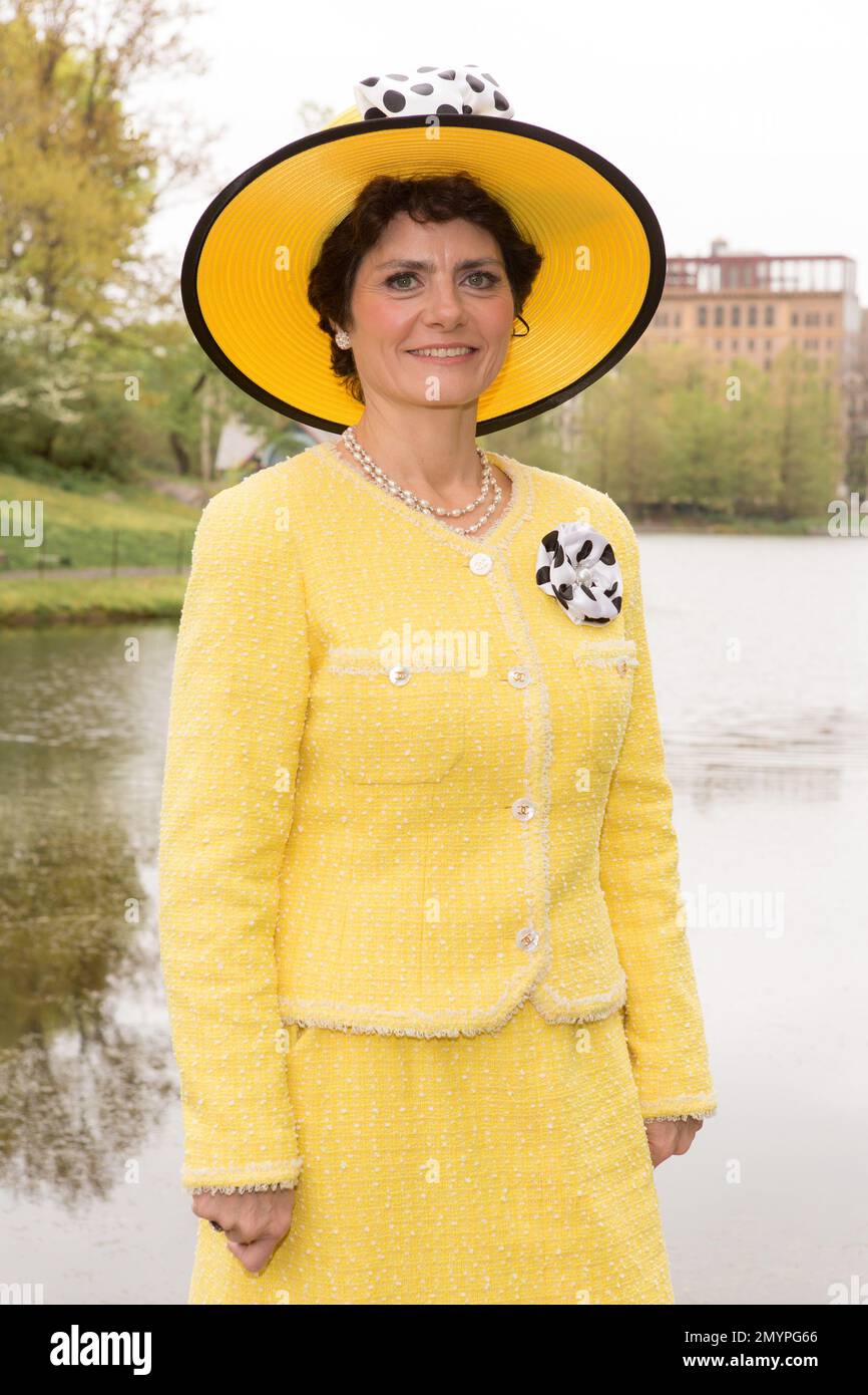 Carol Washer arrives at 34th Annual Frederick Law Olmsted Awards ...