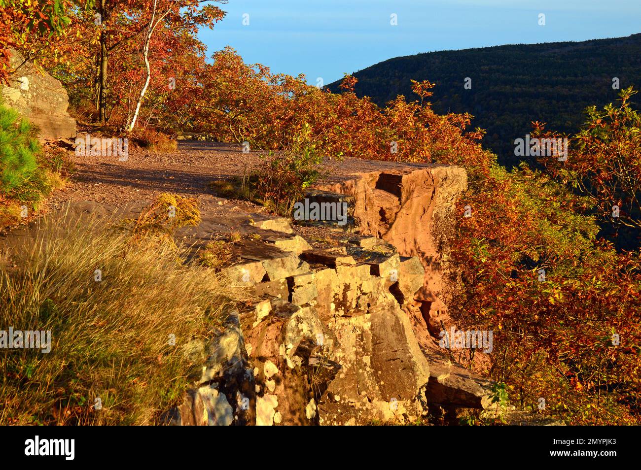The ridge line hi-res stock photography and images - Alamy