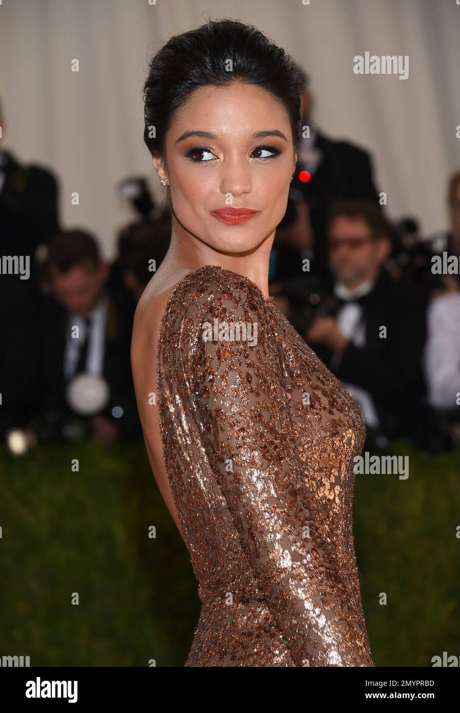 Rachel Smith arrives at The Metropolitan Museum of Art Costume ...
