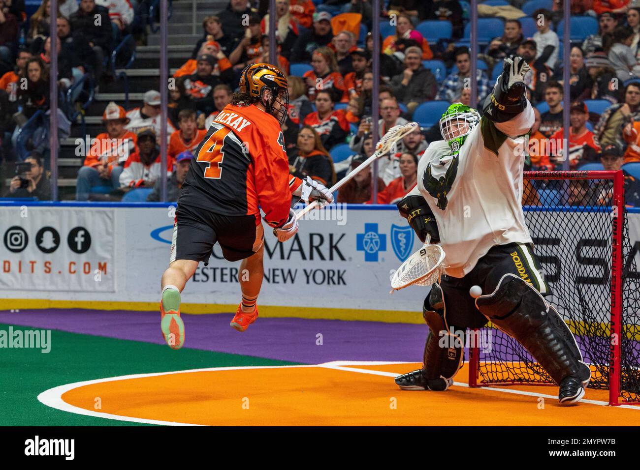 Transitional shot hi-res stock photography and images - Alamy