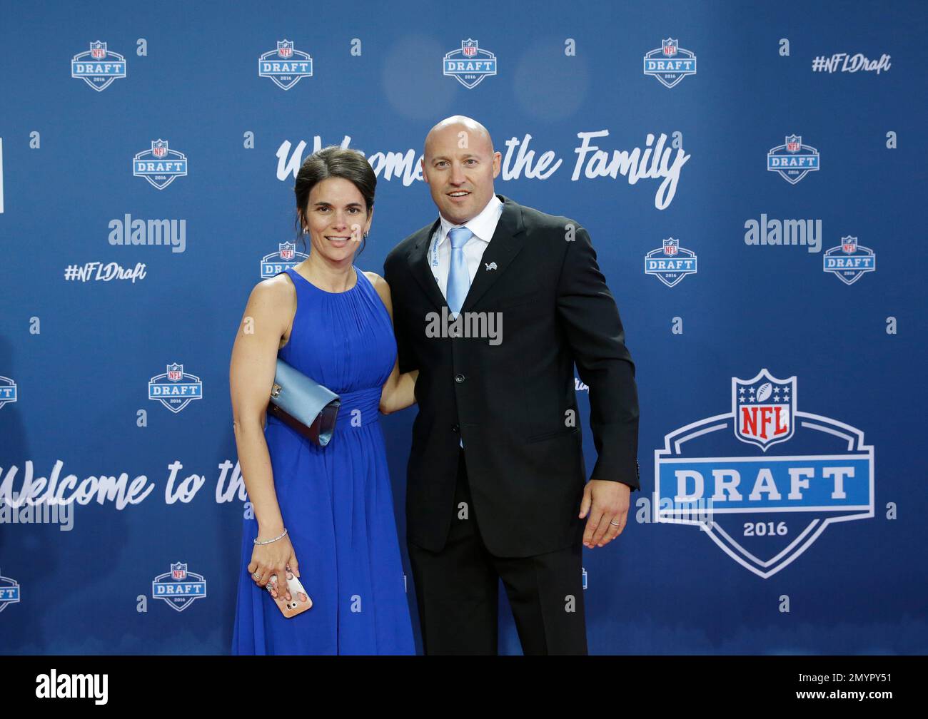 Former Walter Payton Men of the Year Mike Furrey poses for photos upon ...