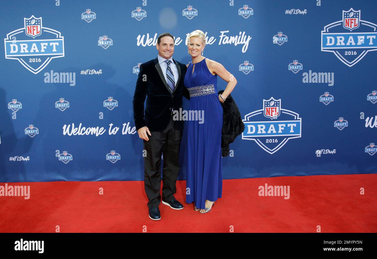Former Walter Payton Men of the Year Jay Feely poses for photos upon ...