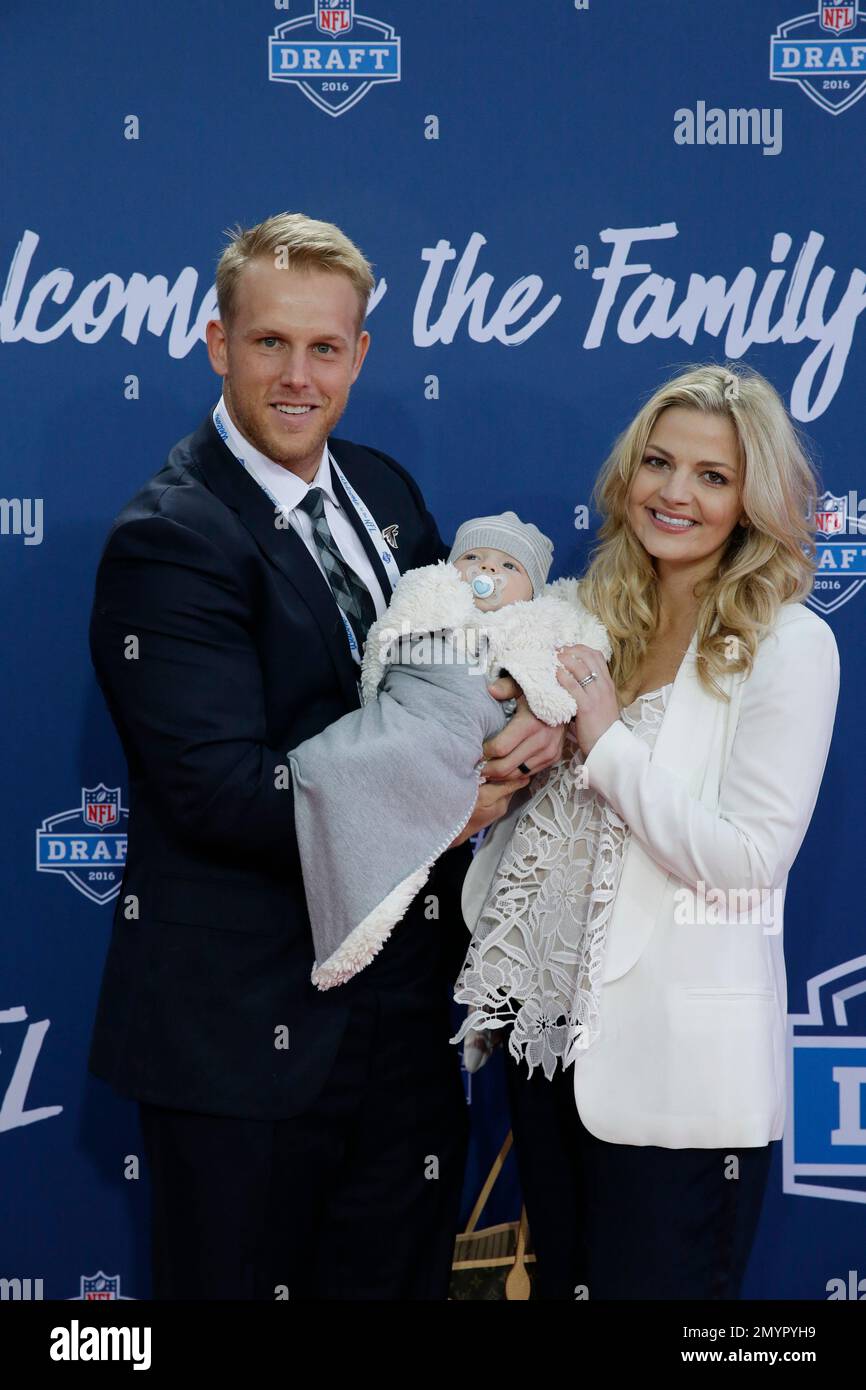 Former Walter Payton Men of the Year Patrick DiMarco poses for photos ...