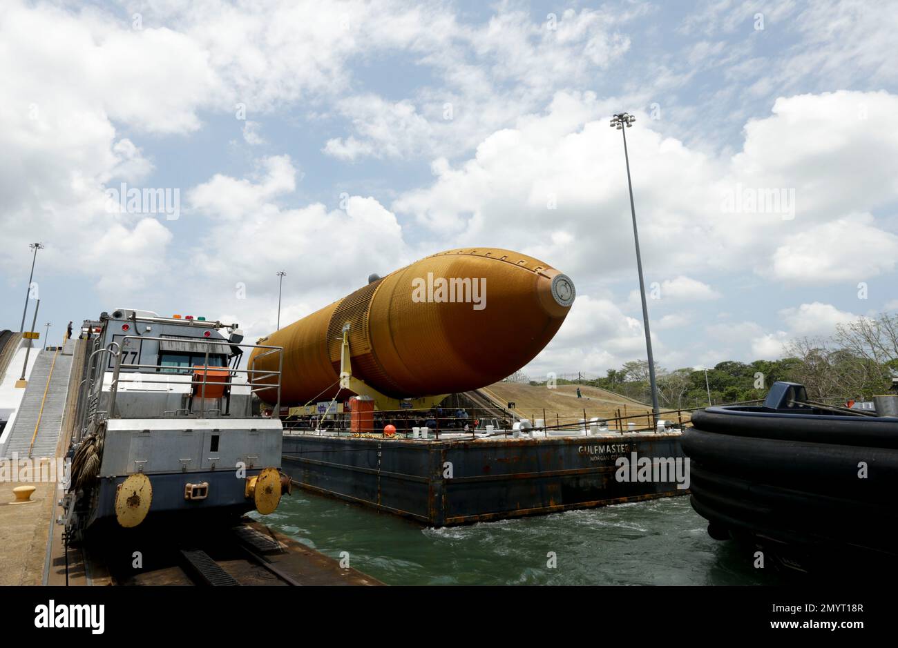 The tugboat and barge transporting NASA's only remaining space shuttle ...