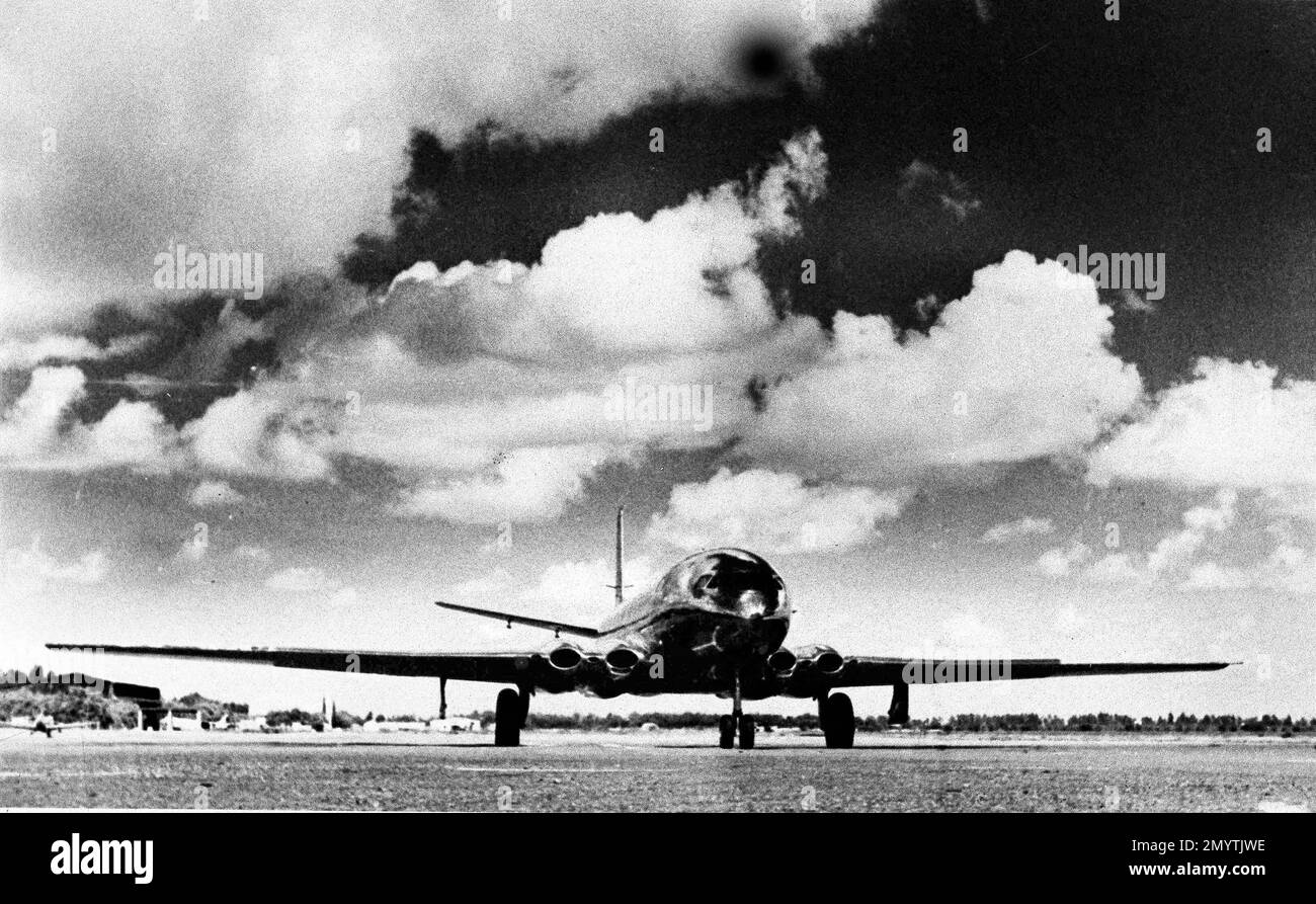 Britain's Comet, the world's first jet airliner, takes off from Castel ...