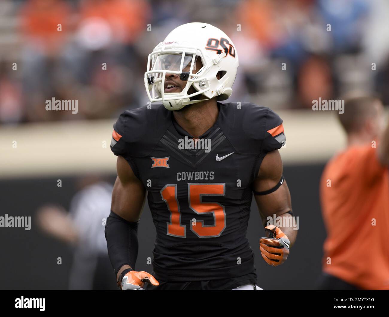 Oklahoma State wide receiver Chris Lacy practices priorto an NCAA ...