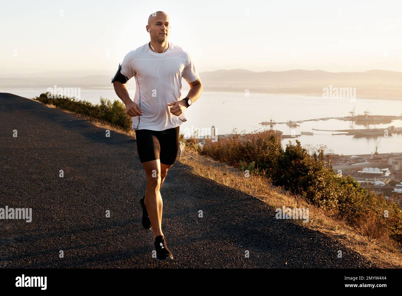 Long distance running scenic hi-res stock photography and images - Alamy