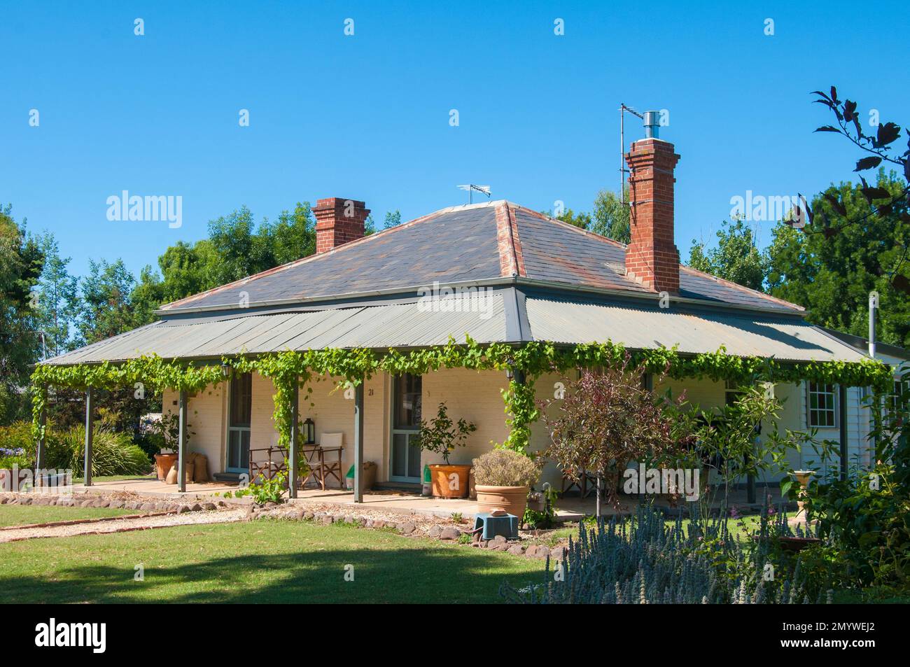 Pioneer homestead at Carisbrook in the Central Goldfields of Victoria ...