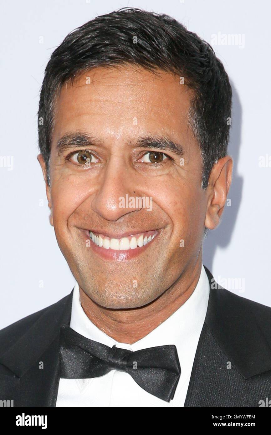 Sanjay Gupta arrives at Sean Parker and the Parker Foundation's Gala ...