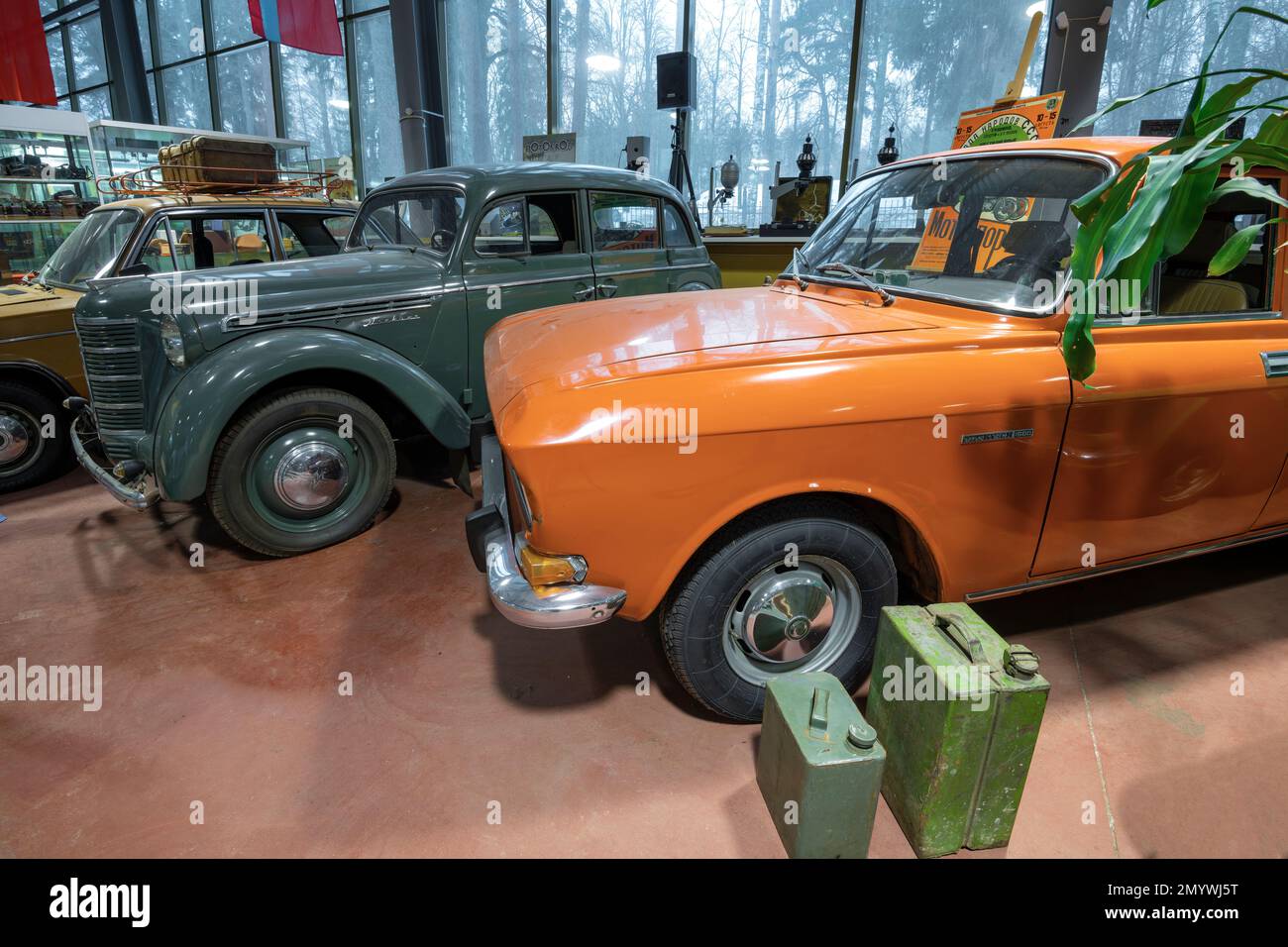 ZELENOGORSK, RUSSIA - JANUARY 27, 2023: Two soviet retro cars of ...
