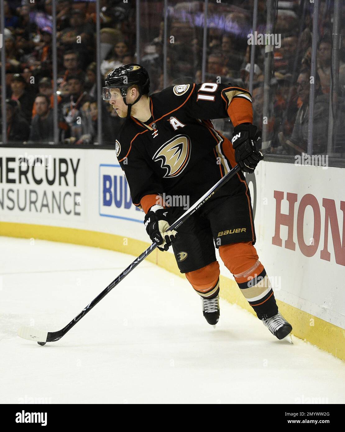 Anaheim Ducks right wing Corey Perry (10) in action during the second ...