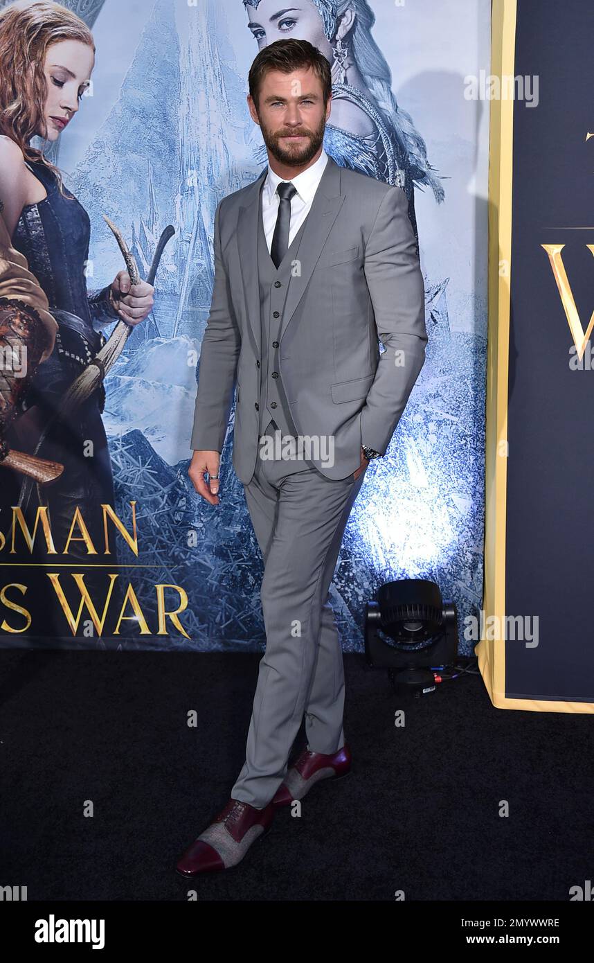 Chris Hemsworth arrives at the LA Premiere of "The Huntsman: Winter's ...