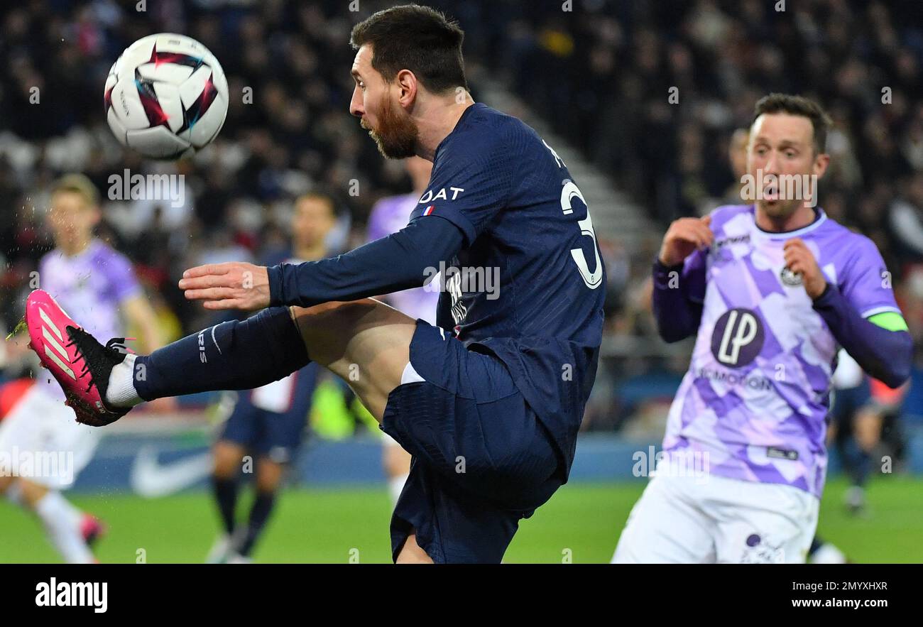 Lionel Messi of PSG celebrates his goal during the French championship ...