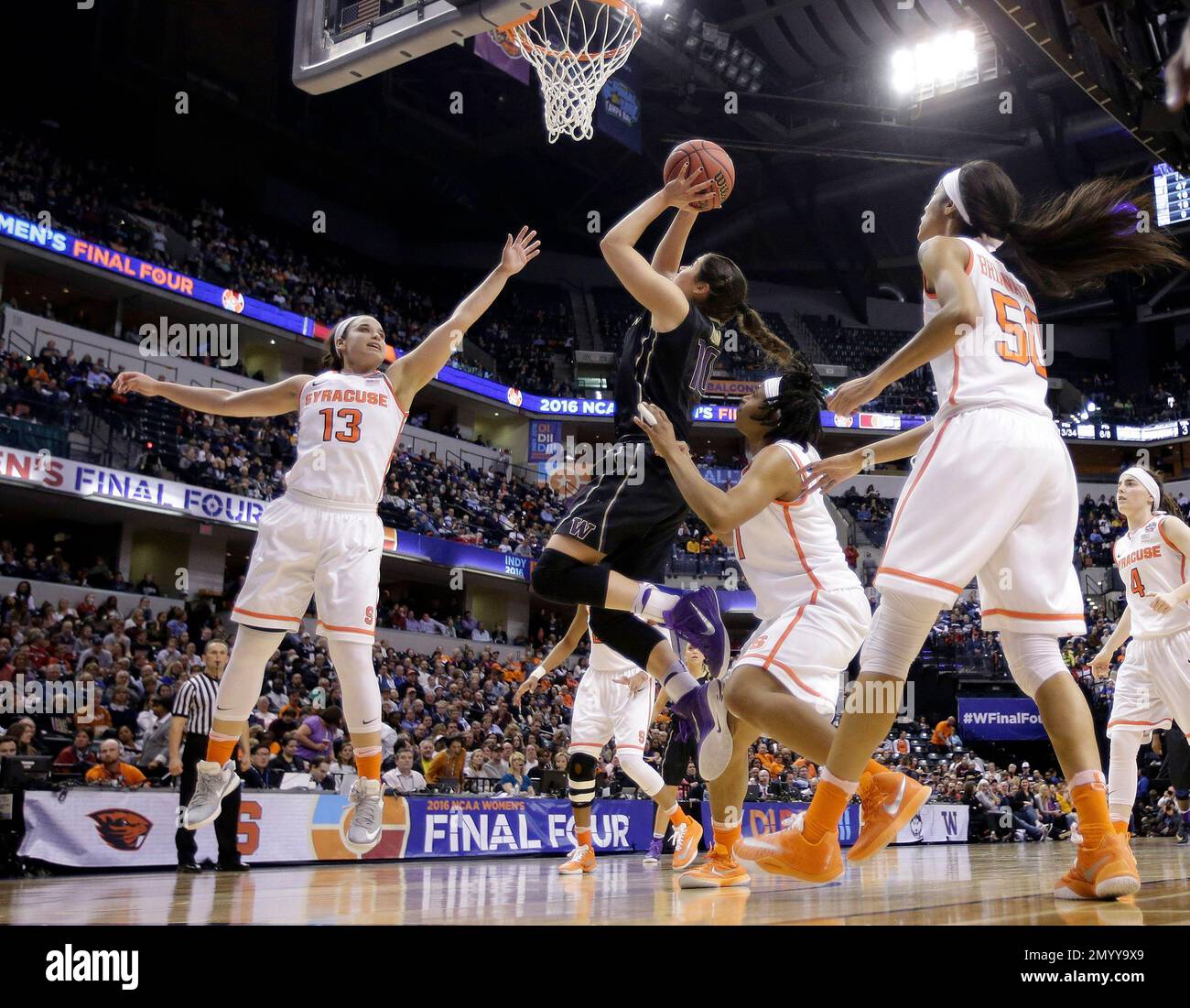 Washington's Kelsey Plum (10) shoots against Syracuse guard Brianna ...