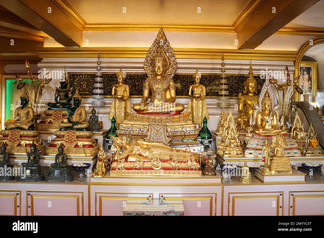 Buddha statues on the grounds of Golden Mount Temple (Wat Saket ...