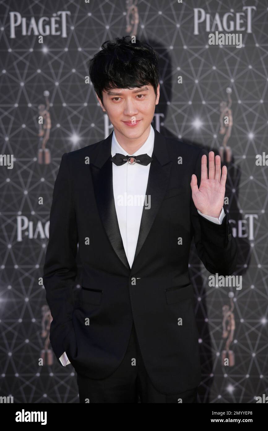 Chinese actor Feng Shaofeng poses on the red carpet of the Hong Kong ...