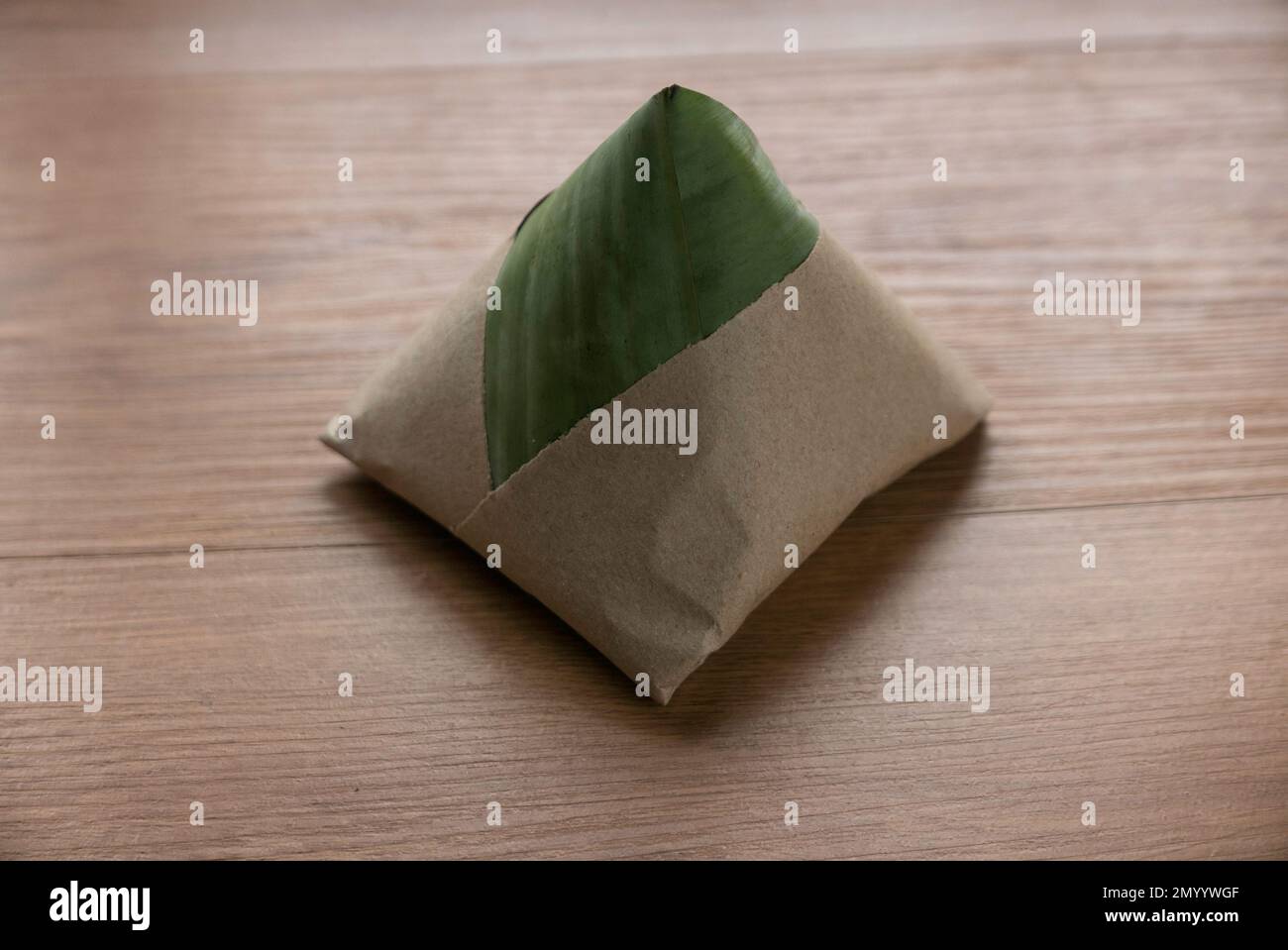 Nasi lemak , a popular malaysia breakfast on a wooden background Stock ...