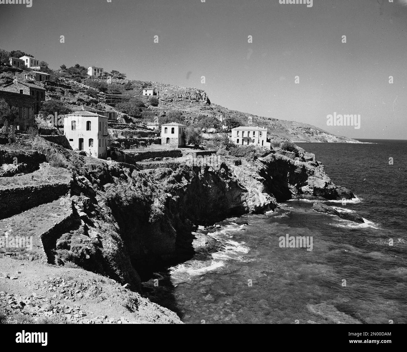 This is a small village near Evdilos on the Greek island of Ikaria ...