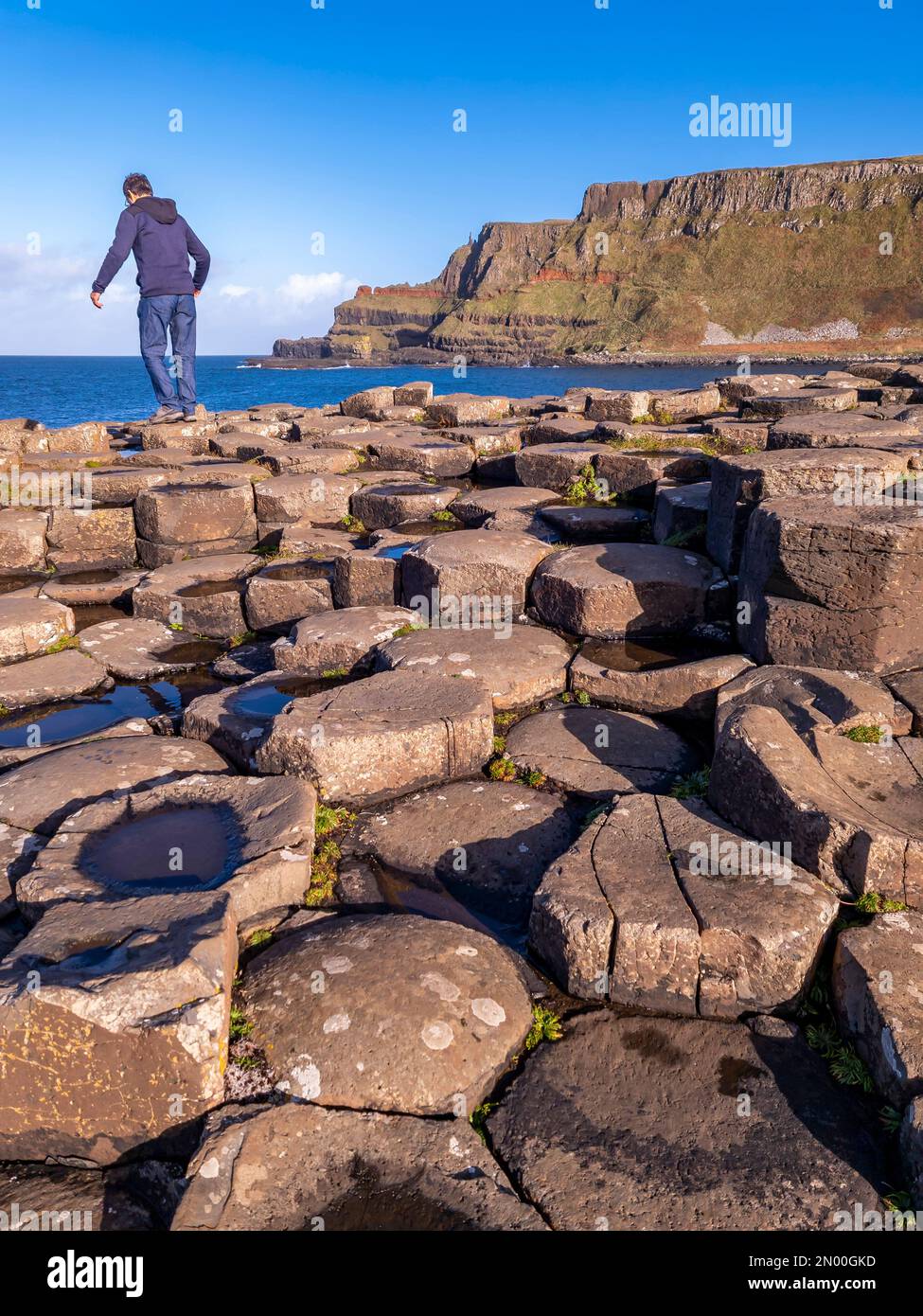 The Giant's Causeway, 40000 interlocking basalt columns, by Bushmills ...