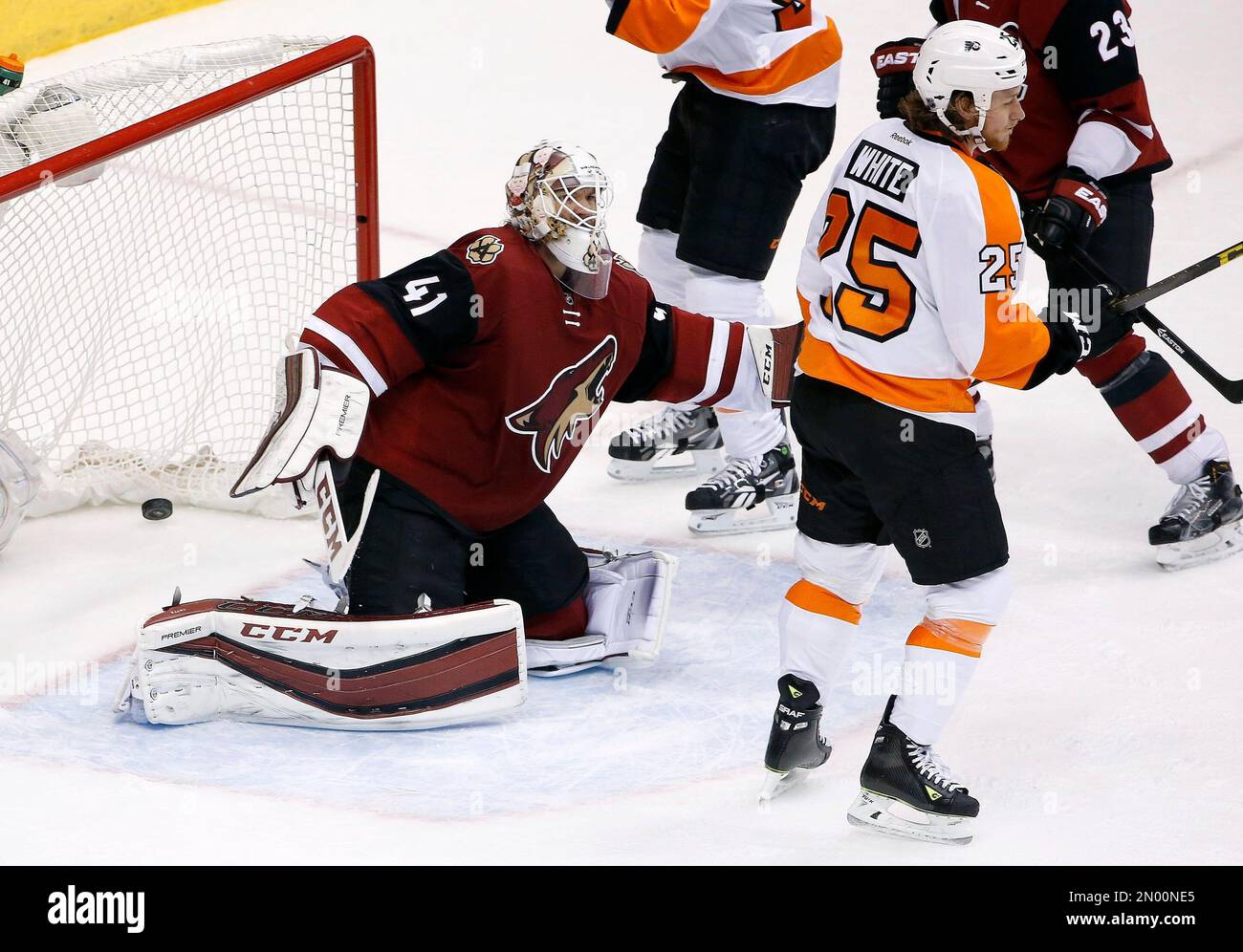 Arizona Coyotes' Mike Smith (41) gives up a goal to Philadelphia Flyers ...