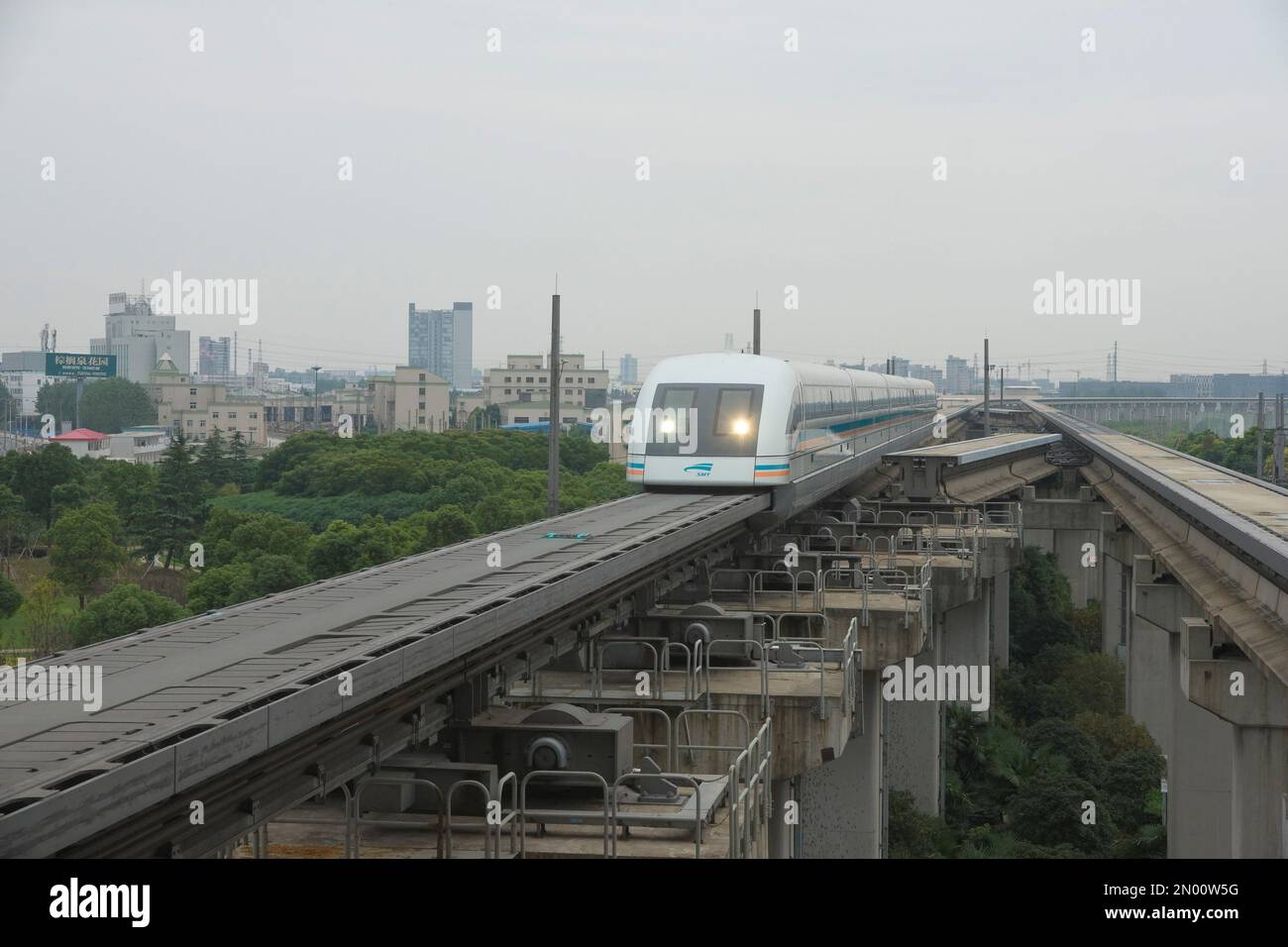 Shanghai maglev high speed hi-res stock photography and images - Alamy