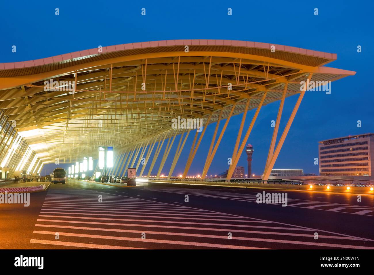 Shanghai pudong international airport Stock Photo - Alamy
