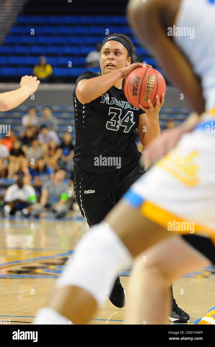 Hawaii's Destiny King (34) takes a pass during a first-round women's ...